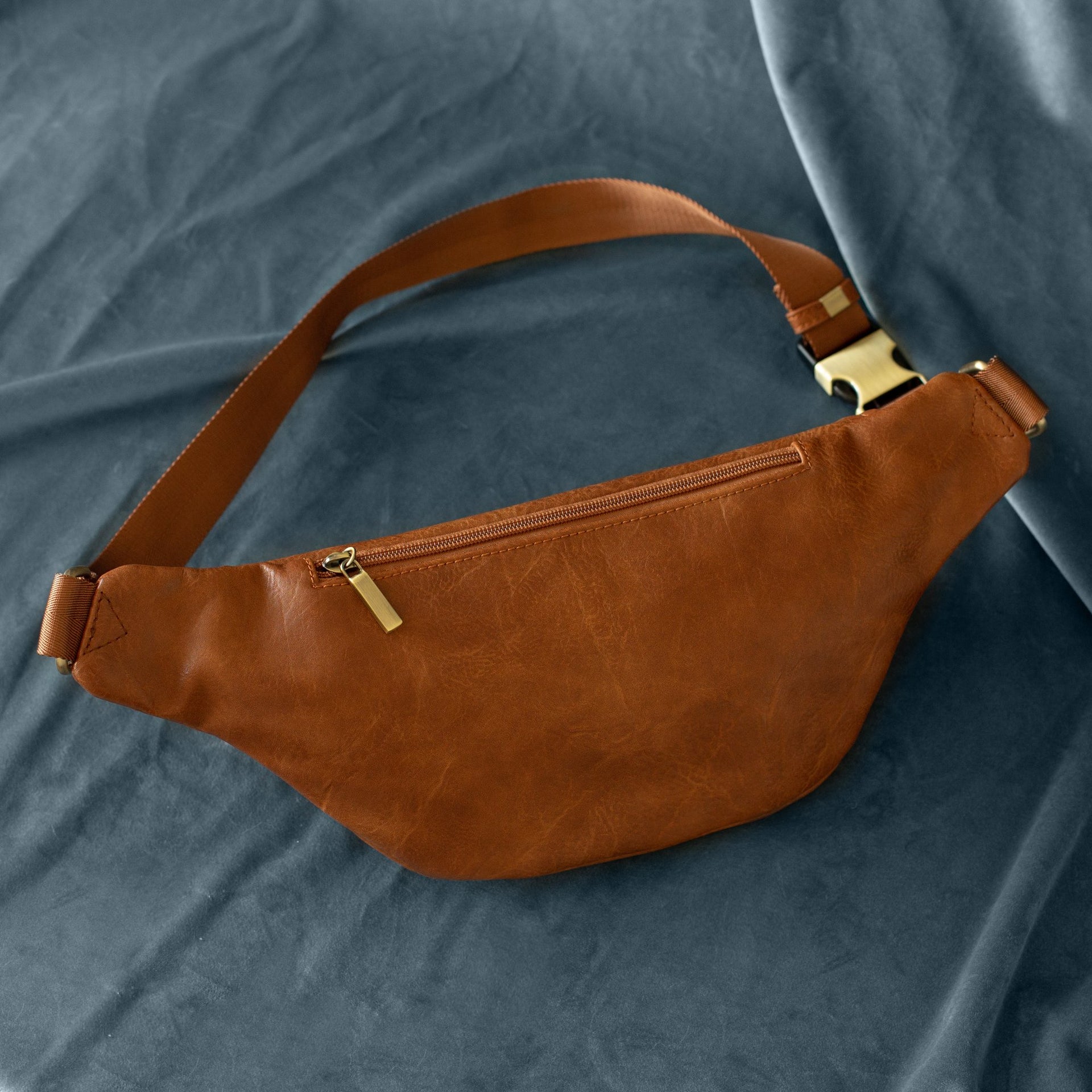Amie Fanny Pack - Women's Designer Leather Fanny Packs | Azaria