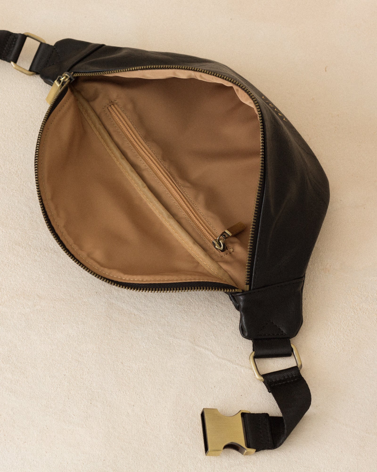 Amie Fanny Pack - Women's Designer Leather Fanny Packs | Azaria