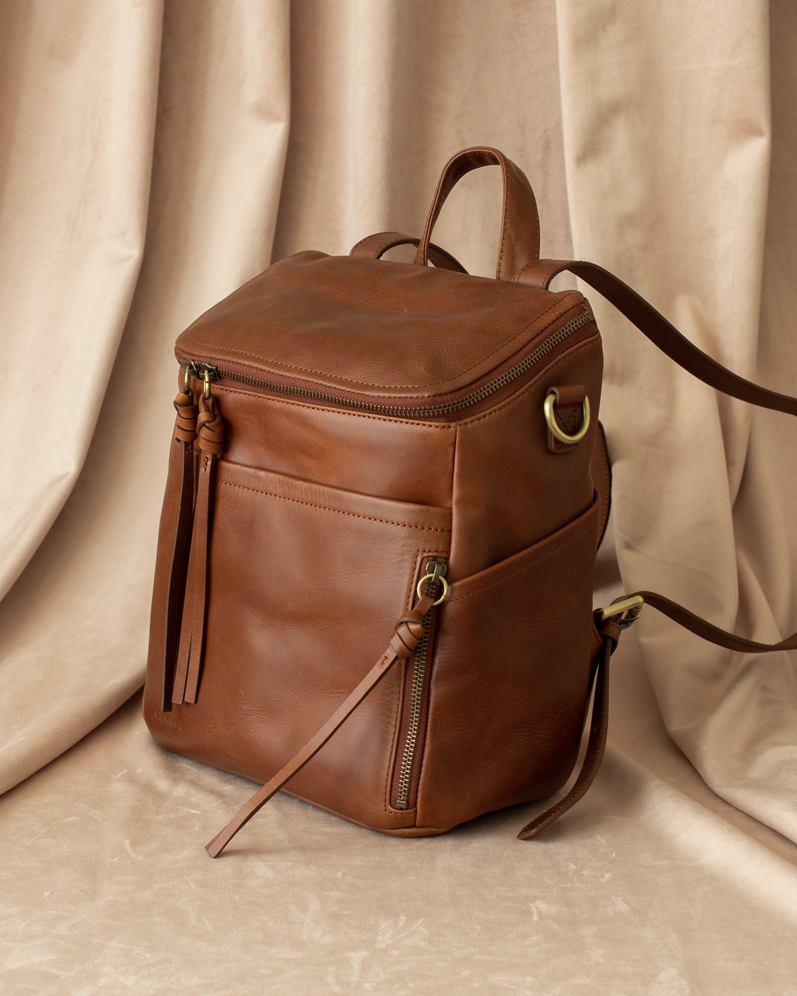 Luxe La Mère Backpack Petite – Azaria